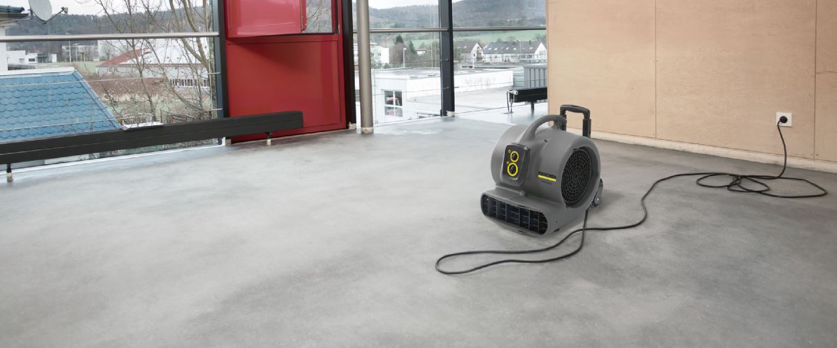 KARCHER AB84 吹地機